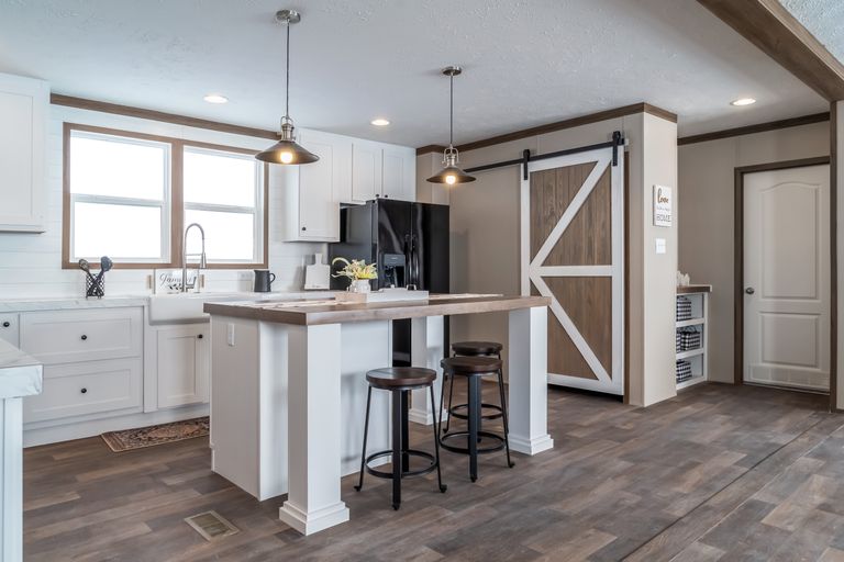 34MVP28724AH :: FARMHOUSE BREEZE 72 - Appalachia Homes